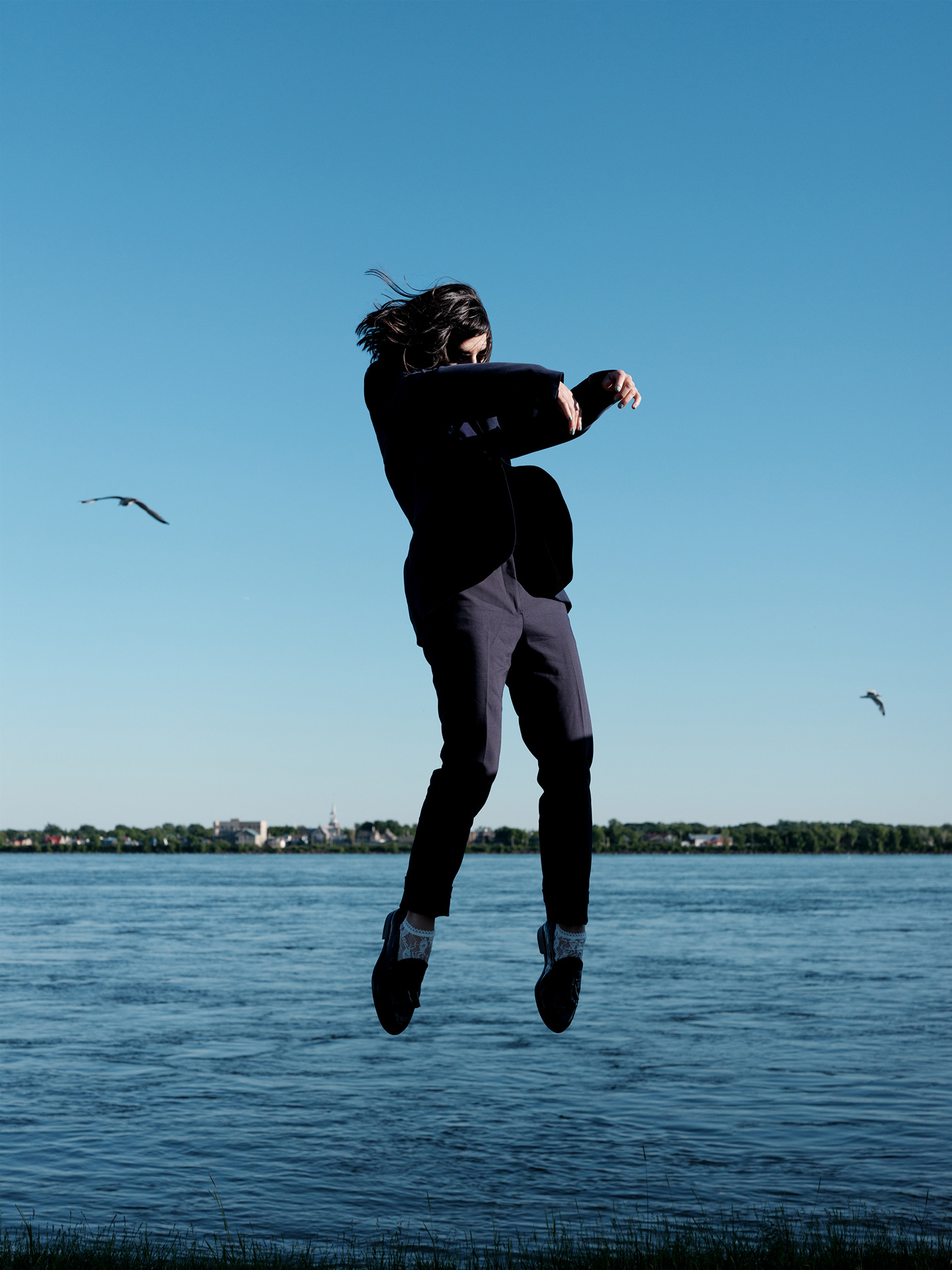 Clara Furey - Consulat | Artistes & Producteurs